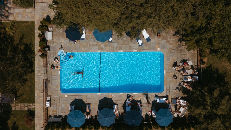 Exclusive Offers at Hasbrouck House : The Leading Hotels of the World